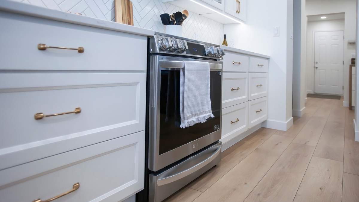 Standard Specifications For Wood Cabinet Doors